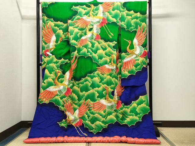 ■■■　サイズ　■■■ 身丈 181.5cm（肩から） 裄丈 67cm 袖丈 105.5cm　縫込み 3cm 袖幅 34cm 前幅 25cm 後幅 30.5cm 着物縫いこみ 内揚げ 0cm 裄 お袖側 約2.5cm　身頃側 約2.5cm ...
