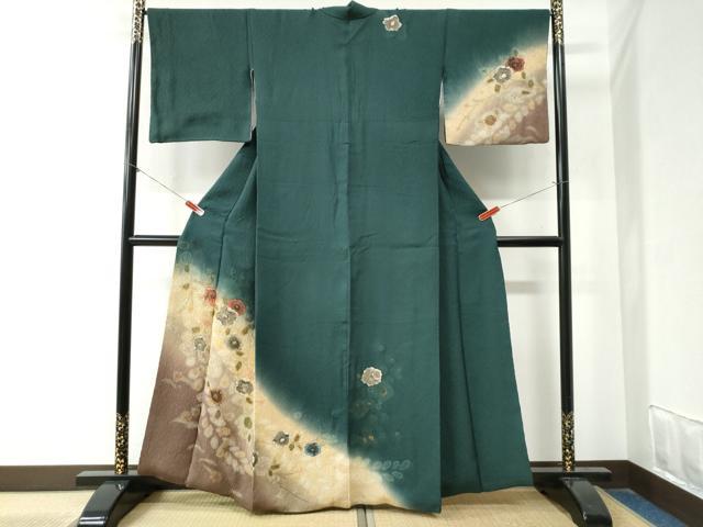 ■■■　サイズ　■■■ 身丈 162cm（肩から） 裄丈 68cm 袖丈 47cm　縫込み 10cm 袖幅 34cm 前幅 24cm 後幅 30cm 着物縫いこみ 内揚げ 4.5cm 裄 お袖側 約1cm　身頃側 約2cm ■■■　商品詳細...