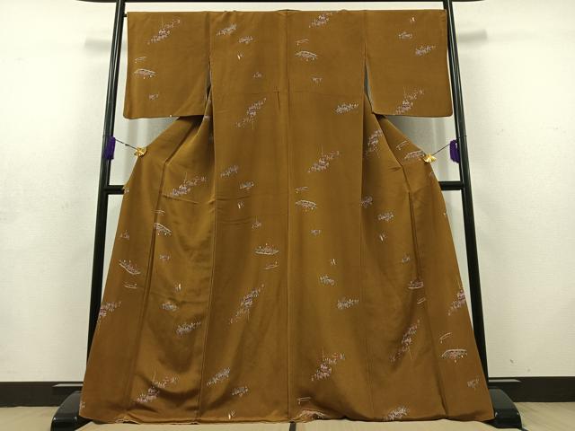 ■■■　サイズ　■■■ 身丈 169cm（肩から） 裄丈 68cm 袖丈 49cm　縫込み 4cm 袖幅 35cm 前幅 27.5cm 後幅 32.5cm 着物縫いこみ 内揚げ 2cm 裄 お袖側 約1cm　身頃側 約1cm ■■■　商品詳...