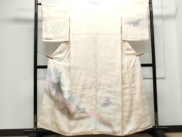 ■■■　サイズ　■■■ 身丈 157cm（肩から） 裄丈 65cm 袖丈 48cm　縫込み 8cm 袖幅 33cm 前幅 23cm 後幅 30.5cm 着物縫いこみ 内揚げ 6cm 裄 お袖側 約4cm　身頃側 約2cm ■■■　商品詳細　...