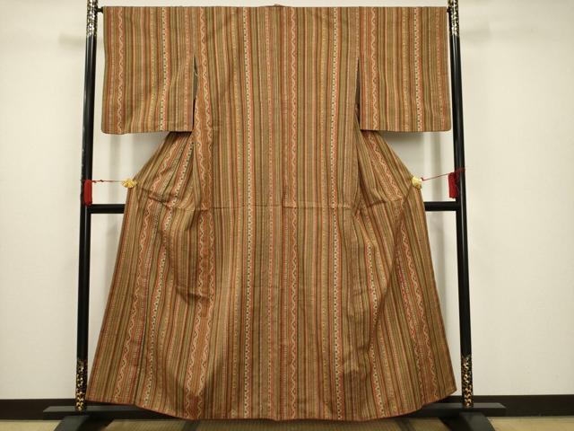 ■■■　サイズ　■■■ 身丈 155cm（肩から） 裄丈 66cm 袖丈 50.5cm　縫込み 2cm 袖幅 34cm 前幅 25cm 後幅 30.5cm 着物縫いこみ 内揚げ 0cm 裄 お袖側 約2cm　身頃側 約3cm ■■■　商品詳...