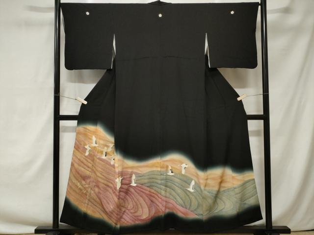 ■■■　サイズ　■■■ 身丈 154cm（肩から） 裄丈 66cm 袖丈 45cm　縫込み 4cm 袖幅 34cm 前幅 25cm 後幅 30cm 着物縫いこみ 内揚げ 6cm 裄 お袖側 約0cm　身頃側 約0cm ■■■　商品詳細　■■...