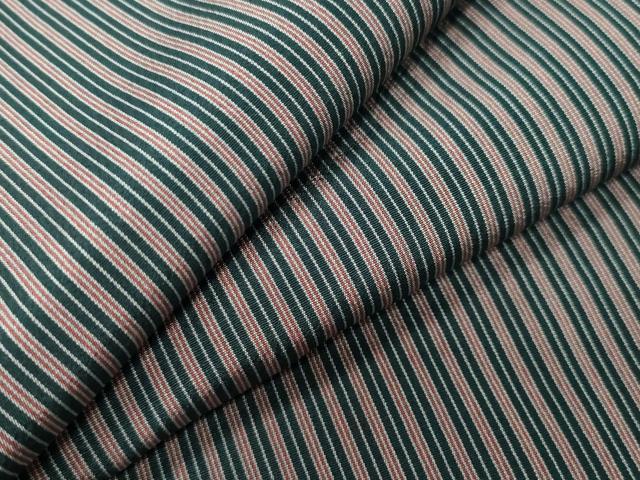 ■■■　サイズ　■■■ 身丈 140cm（肩から） 裄丈 67cm 袖丈 47cm　縫込み 3.5cm 袖幅 34cm 前幅 24cm 後幅 30cm 着物縫いこみ 内揚げ 9cm 裄 お袖側 約1.5cm　身頃側 約1cm ■■■　商品詳...