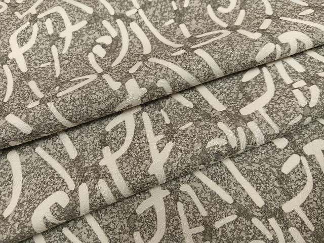 ■■■　サイズ　■■■ 身丈 161.5cm（肩から） 裄丈 66cm 袖丈 47.5cm　縫込み 4cm 袖幅 34cm 前幅 24cm 後幅 29.5cm 着物縫いこみ 内揚げ 6cm 裄 お袖側 約2cm　身頃側 約2cm ■■■　商...