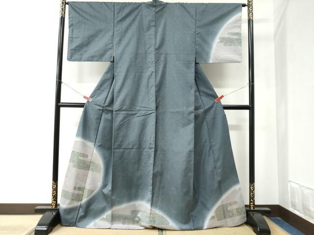 ■■■　サイズ　■■■ 身丈 160cm（肩から） 裄丈 65.5cm 袖丈 46cm　縫込み 6cm 袖幅 34cm 前幅 24.5cm 後幅 30cm 着物縫いこみ 内揚げ 2cm 裄 お袖側 約2cm　身頃側 約4cm ■■■　商品詳...