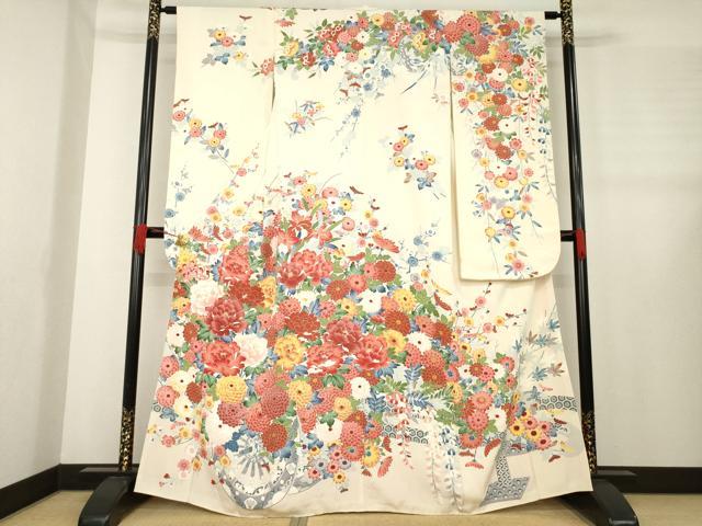 ■■■　サイズ　■■■ 身丈 164cm（肩から） 裄丈 63cm 袖丈 93cm　縫込み 5cm 袖幅 32.5cm 前幅 23.5cm 後幅 29cm 着物縫いこみ 内揚げ 0cm 裄 お袖側 約2cm　身頃側 約3cm ■■■　商品詳...