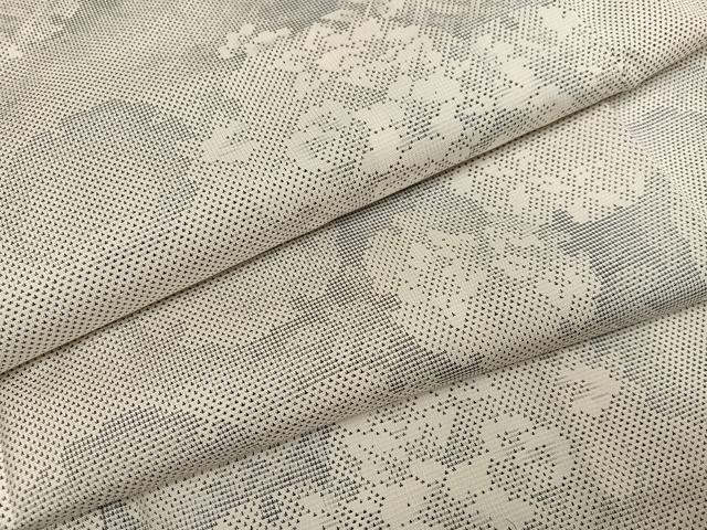 ■■■　サイズ　■■■ 身丈 155cm（肩から） 裄丈 63cm 袖丈 48cm　縫込み 1cm 袖幅 32cm 前幅 22.5cm 後幅 28cm 着物縫いこみ 内揚げ 4cm 裄 お袖側 約1cm　身頃側 約4cm ■■■　商品詳細　...