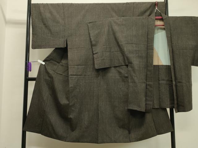 ■■■　サイズ　■■■ 【着物】 身丈 140.5cm（肩から） 裄丈 69cm 袖丈 48.5cm　縫込み 5.5cm 袖幅 35cm 前幅 27cm 後幅 30.5cm 着物縫いこみ 内揚げ 11.5cm 裄 お袖側 約1.5cm　身頃...