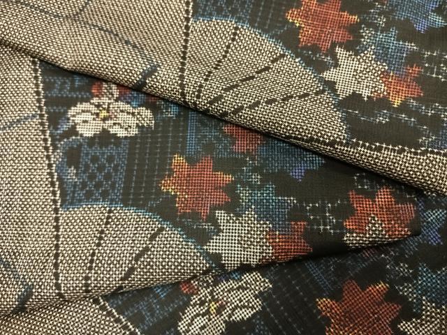 ■■■　サイズ　■■■ 身丈 158cm（肩から） 裄丈 64cm 袖丈 46cm　縫込み 3cm 袖幅 32cm 前幅 24cm 後幅 31cm 着物縫いこみ 内揚げ 3cm 裄 お袖側 約3cm　身頃側 約3cm ■■■　商品詳細　■■...