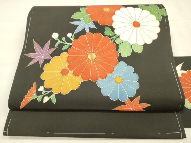 ■■■　サイズ　■■■ 長さ 366cm 幅 30cm程 ■■■　商品詳細　■■■ 【正絹】 状態は接写画像のように たれ先上部・太鼓上部・裏地に薄い汚れがございますが その他特に目立ったシミ汚れなどもなく大変良い状態です。 着用時には見え...