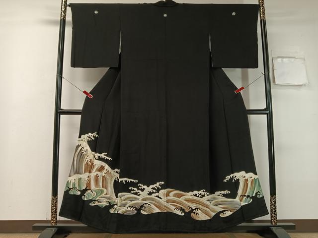 ■■■　サイズ　■■■ 身丈 155cm（肩から） 裄丈 67cm 袖丈 48cm　縫込み 4cm 袖幅 34cm 前幅 25cm 後幅 31cm 着物縫いこみ 内揚げ 3cm 裄 お袖側 約1.5cm　身頃側 約2cm ■■■　商品詳細　...