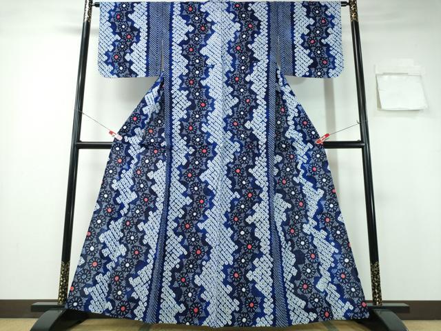 ■■■　サイズ　■■■ 身丈 160.5cm（肩から） 裄丈 65.5cm 袖丈 44.5cm　縫込み 2cm 袖幅 34cm 前幅 24.5cm 後幅 30.5cm 着物縫いこみ 内揚げ 0cm 裄 お袖側 約1cm　身頃側 約1cm ■...