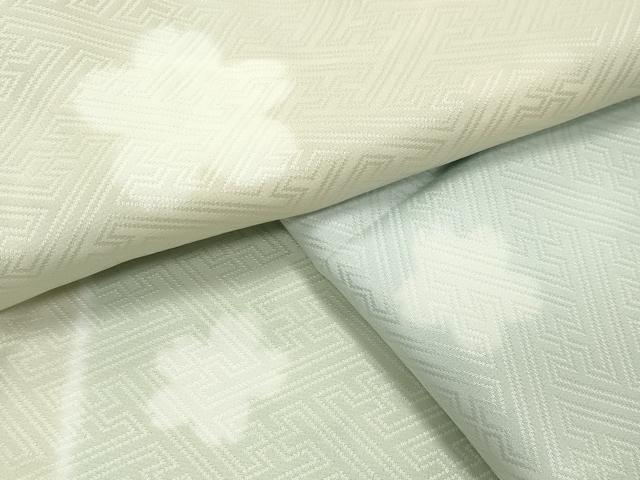 ■■■　サイズ　■■■ 身丈 115.5cm（肩から） 裄丈 65cm 袖丈 47.5cm　縫込み 6.5cm 袖幅 34cm 前幅 24.5cm 後幅 28.5cm 着物縫いこみ 内揚げ 10cm 裄 お袖側 約2cm　身頃側 約1cm ...