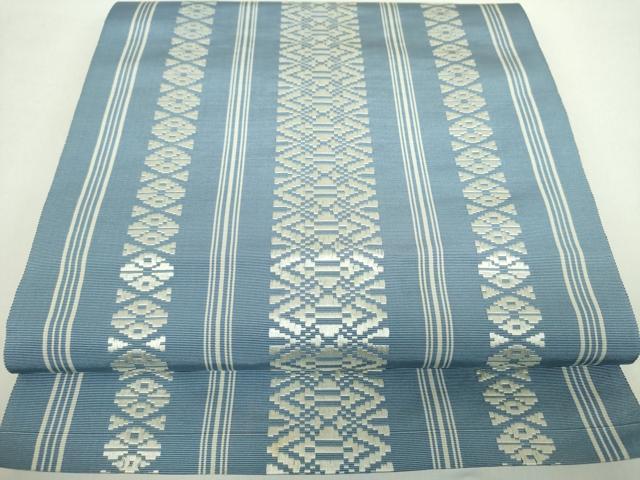 ■■■　サイズ　■■■ 長さ 341.5cm 幅 29.5cm程 ■■■　商品詳細　■■■ 【正絹】 状態は接写画像のように表地所々、裏地所々に薄い汚れがございます。 本場筑前博多織は、 福岡県福岡市博多区やその周辺で生産される絹織物です。...