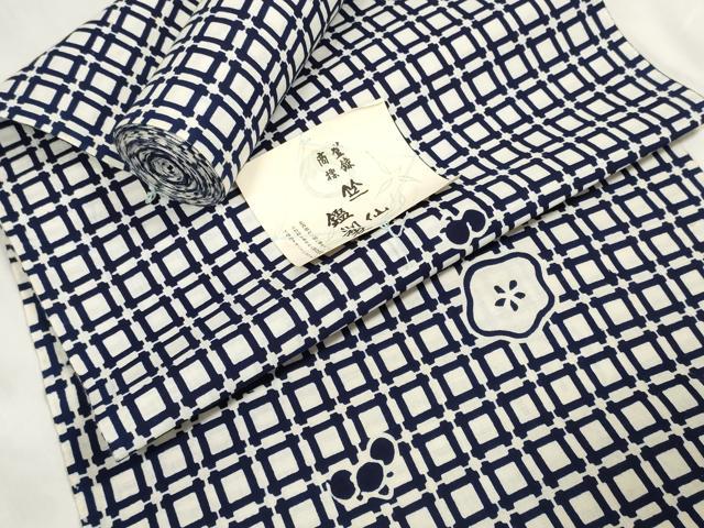 ■■■　サイズ　■■■ 長さ　　着尺分あり 幅　　　約35cm ■■■　商品詳細　■■■ 【綿・未使用】 状態は接写画像のように表地所々に薄い汚れがございます。 竺仙とは『美しいキモノ』や『きものサロン』などで、 高級浴衣としてお馴染み。 ...