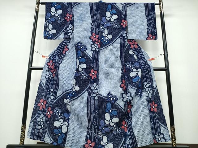 ■■■　サイズ　■■■ 身丈 159cm（肩から） 裄丈 64.5cm 袖丈 47cm　縫込み 3cm 袖幅 33.5cm 前幅 26cm 後幅 30.5cm 着物縫いこみ 内揚げ 0cm 裄 お袖側 約3.5cm　身頃側 約4cm ■■■...