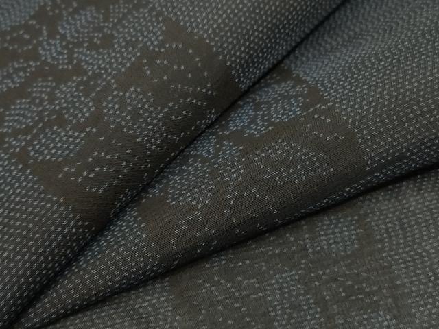 ■■■　サイズ　■■■ 身丈 156cm（肩から） 裄丈 62cm 袖丈 45cm　縫込み 4cm 袖幅 32.5cm 前幅 25cm 後幅 29cm 着物縫いこみ 内揚げ 4cm 裄 お袖側 約2.5cm　身頃側 約4cm ■■■　商品詳...