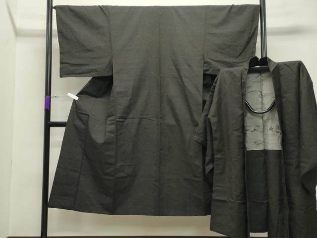 ■■■　サイズ　■■■ 【着物】 身丈 136.5cm（肩から） 裄丈 67cm 袖丈 49cm　縫込み 0cm 袖幅 34cm 前幅 24.5cm 後幅 30cm 着物縫いこみ 内揚げ 5cm 裄 お袖側 約1.5cm　身頃側 約1cm ...