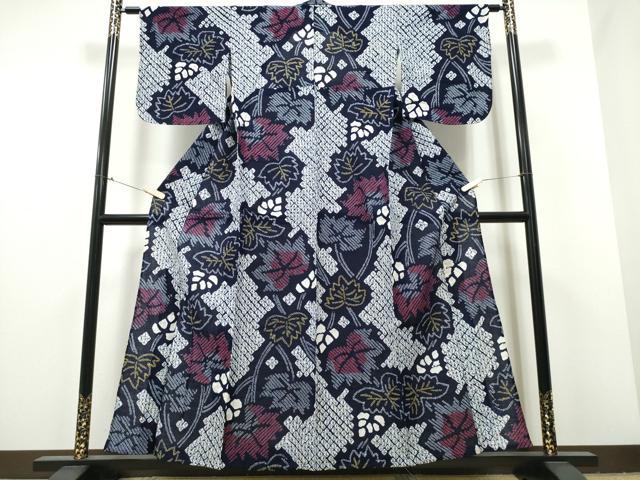 ■■■　サイズ　■■■ 身丈 157.5cm（肩から） 裄丈 64cm 袖丈 46cm　縫込み 2cm 袖幅 33.5cm 前幅 24cm 後幅 29cm 着物縫いこみ 内揚げ 0cm 裄 お袖側 約2cm　身頃側 約2cm ■■■　商品詳...