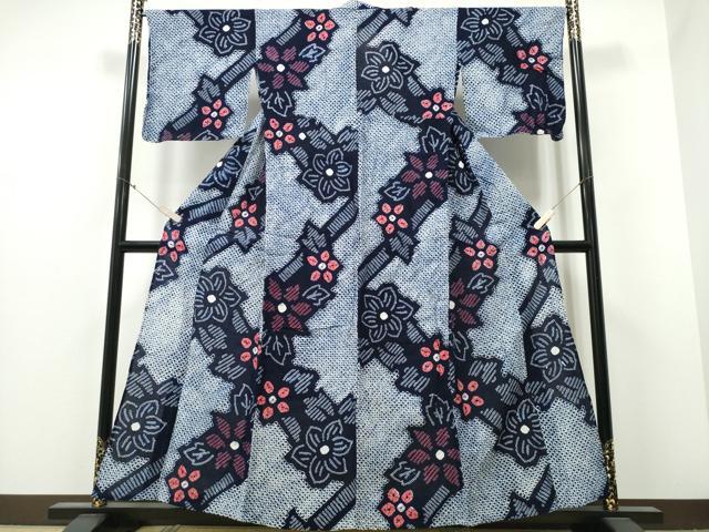 ■■■　サイズ　■■■ 身丈 156cm（肩から） 裄丈 68.5cm 袖丈 46cm　縫込み 1cm 袖幅 35.5cm 前幅 27cm 後幅 31.5cm 着物縫いこみ 内揚げ 0cm 裄 お袖側 約0cm　身頃側 約1.5cm ■■■...