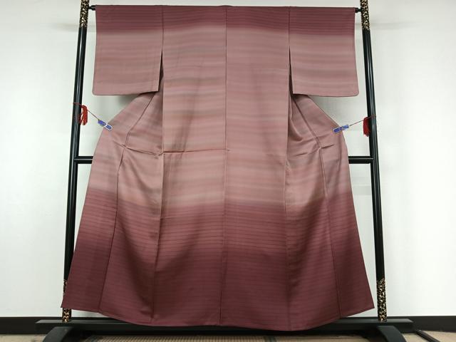 ■■■　サイズ　■■■ 身丈 154cm（肩から） 裄丈 65cm 袖丈 48cm　縫込み 5.5cm 袖幅 33cm 前幅 21cm 後幅 31cm 着物縫いこみ 内揚げ 6.5cm 裄 お袖側 約3cm　身頃側 約2cm ■■■　商品詳...