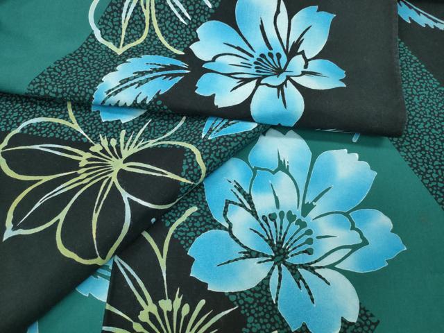 ■■■　サイズ　■■■ 身丈 165cm（肩から） 裄丈 71.5cm 袖丈 47cm　縫込み 3cm 袖幅 35.5cm 前幅 24cm 後幅 30.5cm 着物縫いこみ 内揚げ 3cm 裄 お袖側 約0cm　身頃側 約0cm ■■■　商...