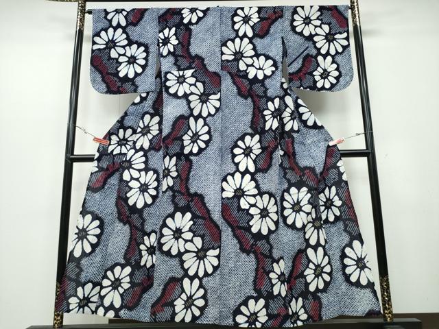 ■■■　サイズ　■■■ 身丈 154cm（肩から） 裄丈 67cm 袖丈 47cm　縫込み 2cm 袖幅 34.5cm 前幅 25cm 後幅 31.5cm 着物縫いこみ 内揚げ 0cm 裄 お袖側 約1.5cm　身頃側 約0cm ■■■　商...