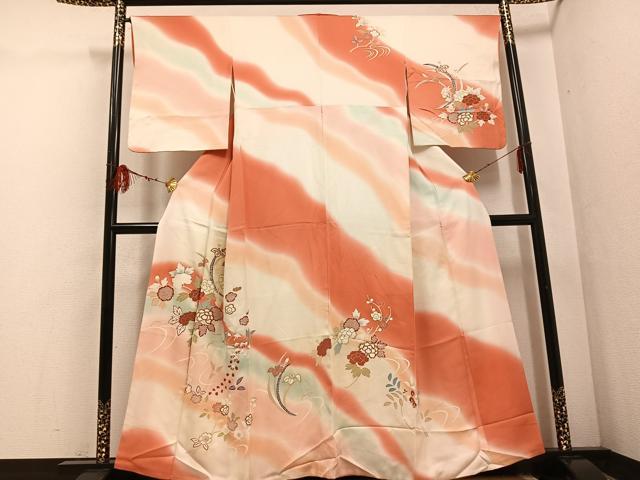 ■■■　サイズ　■■■ 身丈 157cm（肩から） 裄丈 66cm 袖丈 51cm　縫込み 6cm 袖幅 34cm 前幅 24.5cm 後幅 29cm 着物縫いこみ 内揚げ 5cm 裄 お袖側 約0cm　身頃側 約2cm ■■■　商品詳細　...