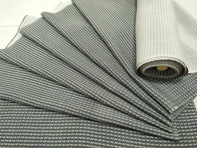 ■■■　サイズ　■■■ 長さ 　着尺分あり 幅 　　約35cm ■■■　商品詳細　■■■ 【正絹】 状態は特に目立ったシミ汚れなどもなく大変良い状態です。 大変上質な逸品になります。 お安く出品致しますので、是非この機会にいかがでしょうか？...