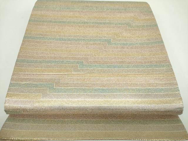 ■■■　サイズ　■■■ 長さ 430cm 幅 30.5cm程 ■■■　商品詳細　■■■ 【正絹】 状態は接写画像のように 前柄付近に薄いシミがございますが その他特に目立ったシミ汚れなどもなく大変良い状態です。 大変上質な逸品になります。 ...