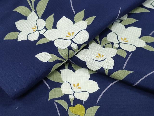 ■■■　サイズ　■■■ 身丈 163cm（肩から） 裄丈 70.5cm 袖丈 48cm　縫込み 2cm 袖幅 35.5cm 前幅 26cm 後幅 31cm 着物縫いこみ 内揚げ 0cm 裄 お袖側 約1cm　身頃側 約0cm ■■■　商品詳...