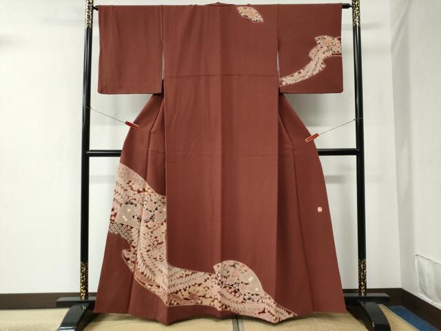 ■■■　サイズ　■■■ 身丈 162cm（肩から） 裄丈 64cm 袖丈 48cm　縫込み 4cm 袖幅 33cm 前幅 24cm 後幅 31cm 着物縫いこみ 内揚げ 1.5cm 裄 お袖側 約1cm　身頃側 約2cm ■■■　商品詳細　...
