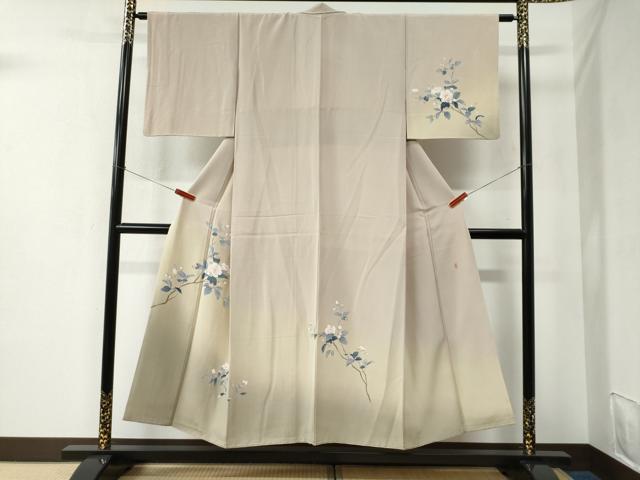 ■■■　サイズ　■■■ 身丈 149cm（肩から） 裄丈 63cm 袖丈 46cm　縫込み 9cm 袖幅 33cm 前幅 23cm 後幅 30.5cm 着物縫いこみ 内揚げ 13cm 裄 お袖側 約4cm　身頃側 約4cm ■■■　商品詳細...