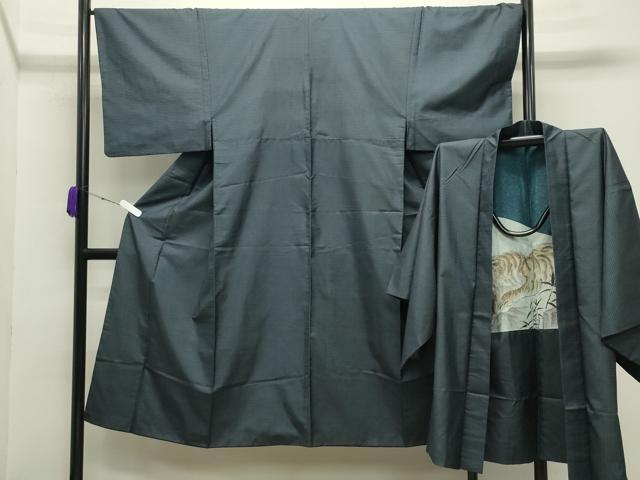 ■■■　サイズ　■■■ 【着物】 身丈 139.5cm（肩から） 裄丈 67.5cm 袖丈 48cm　縫込み 3.5cm 袖幅 34cm 前幅 25cm 後幅 30.5cm 着物縫いこみ 内揚げ 7cm 裄 お袖側 約1.5cm　身頃側 約...