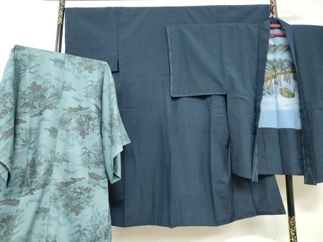 ■■■　サイズ　■■■ 【着物】 身丈 138cm（肩から） 裄丈 68cm 袖丈 47.5cm　縫込み 5cm 袖幅 34.5cm 前幅 25cm 後幅 30.5cm 着物縫いこみ 内揚げ 3cm 裄 お袖側 約3cm　身頃側 約3cm ...