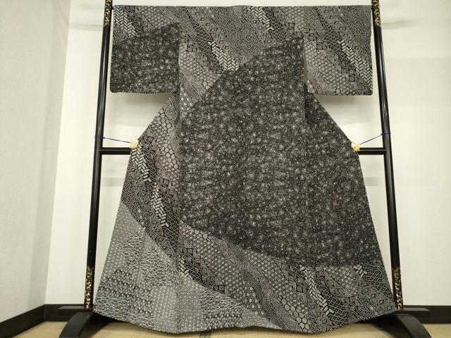 ■■■　サイズ　■■■ 身丈 160cm（肩から） 裄丈 66cm 袖丈 49cm　縫込み 2cm 袖幅 34cm 前幅 24cm 後幅 30cm 着物縫いこみ 内揚げ 2cm 裄 お袖側 約1cm　身頃側 約3cm ■■■　商品詳細　■■...