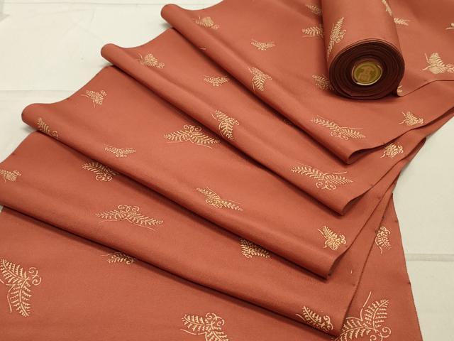 ■■■　サイズ　■■■ 長さ　　着尺分あり 幅　　　約36cm ■■■　商品詳細　■■■ 【正絹・未使用】 状態は特に目立ったシミ汚れなどもなく大変良い状態です。 大変上質な逸品になります。 お安く出品致しますので、是非この機会にいかがでし...