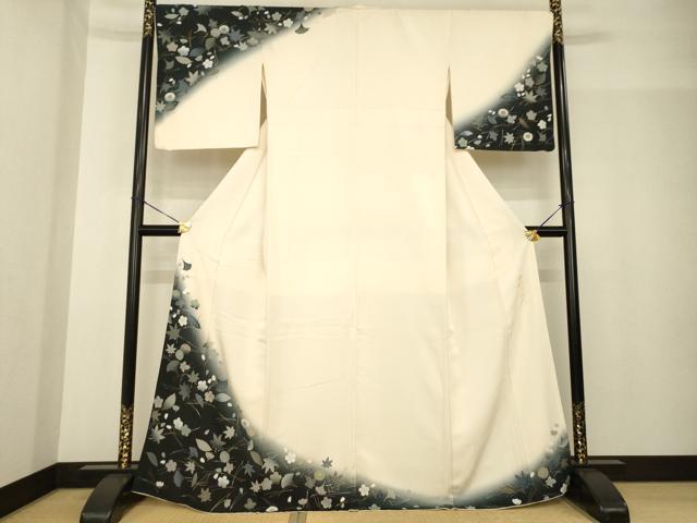 ■■■　サイズ　■■■ 身丈 167cm（肩から） 裄丈 69cm 袖丈 51.5cm　縫込み 4cm 袖幅 35cm 前幅 24cm 後幅 29.5cm 着物縫いこみ 内揚げ 5cm 裄 お袖側 約1cm　身頃側 約1cm ■■■　商品詳...