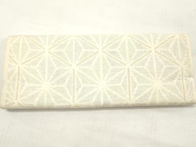 ■■■　サイズ　■■■ 長さ　着尺分あり 幅　　38cm程 ■■■　商品詳細　■■■ 【正絹・未使用】 状態は特に目立ったシミ汚れなどもなく大変良い状態です。 大変上質な逸品になります。 お安く出品致しますので、是非この機会にいかがでしょう...