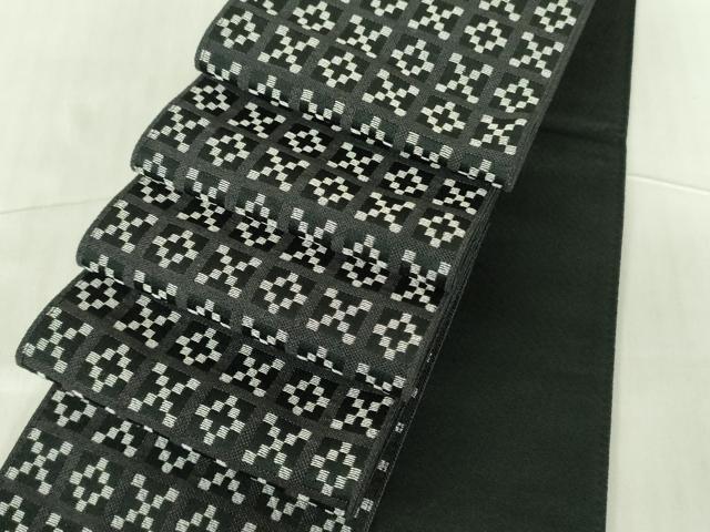 ■■■　サイズ　■■■ 長さ 384cm 幅 11cm程 ■■■　商品詳細　■■■ 【化繊】 状態は1.2回程しか締めておりませんが 接写画像のように裏面に薄い汚れがございます。 その他特に目立ったシミ汚れなどもなく大変良い状態です。 お安...