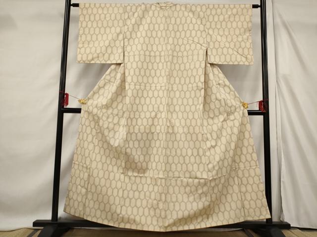 ■■■　サイズ　■■■ 身丈 156cm（肩から） 裄丈 62cm 袖丈 45cm　縫込み 4cm 袖幅 32cm 前幅 24.5cm 後幅 29.5cm 着物縫いこみ 内揚げ 0cm 裄 お袖側 約1.5cm　身頃側 約4cm ■■■　商...