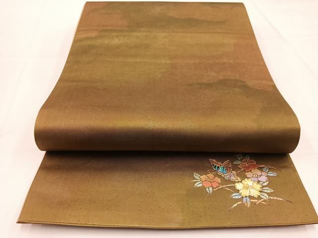 ■■■　サイズ　■■■ 長さ 442cm 幅 30.5cm程 ■■■　商品詳細　■■■ 【正絹】 詳細に関しましては、画像をご確認ください。 「螺鈿(らでん)」は、 貝殻の内側の真珠層を薄く切り出して、はめ込む手法です。 奈良時代に唐から螺...