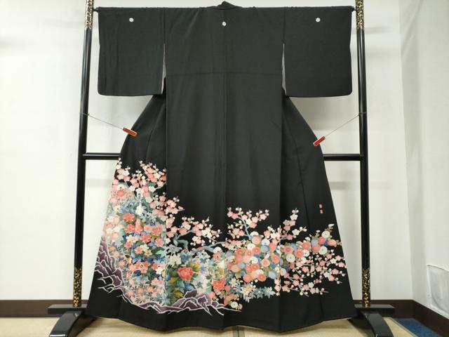 ■■■　サイズ　■■■ 身丈 161cm（肩から） 裄丈 66cm 袖丈 47cm　縫込み 4cm 袖幅 34cm 前幅 24cm 後幅 30.5cm 着物縫いこみ 内揚げ 3cm 裄 お袖側 約1cm　身頃側 約2cm ■■■　商品詳細　...