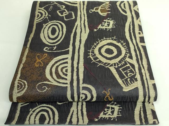 ■■■　サイズ　■■■ 長さ 460cm　幅 31cm程 ■■■　商品詳細　■■■ 【正絹】 状態は締めてはおりますが 特に目立ったシミ汚れなどもなく大変良い状態です。 誉田屋源兵衛は京都室町で創業280年を迎える「帯の製造販売」の老舗です...