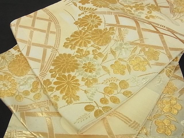 ■■■　サイズ　■■■ 長さ 416cm 幅 30.5cm程 ■■■　商品詳細　■■■ 【正絹・芯なし】 状態は接写画像のように 柄止まり薄い線汚れ・裏地に薄い汚れがございますが その他特に目立ったシミ汚れなどもなく大変良い状態です。 大変...