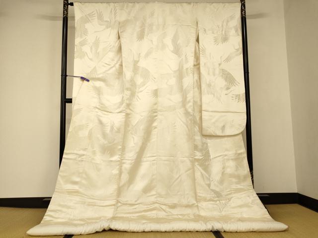 ■■■　サイズ　■■■ 身丈 195cm（肩から） 裄丈 67cm 袖丈 106cm　縫込み 7cm 袖幅 34cm 前幅 28.5cm 後幅 32cm 着物縫いこみ 内揚げ 0cm 裄 お袖側 約1cm　身頃側 約2cm ■■■　商品詳細...