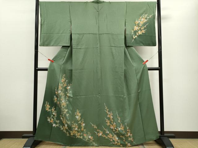 ■■■　サイズ　■■■ 身丈 162.5cm（肩から） 裄丈 68.5cm 袖丈 52cm　縫込み 4.5cm 袖幅 34.5cm 前幅 23.5cm 後幅 30cm 着物縫いこみ 内揚げ 4.5cm 裄 お袖側 約2cm　身頃側 約3cm...