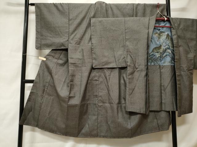 ■■■　サイズ　■■■ 【着物】 身丈 131cm（肩から） 裄丈 64cm 袖丈 47cm　縫込み 0cm 袖幅 33cm 前幅 28cm 後幅 31cm 着物縫いこみ 内揚げ 12cm 裄 お袖側 約3cm　身頃側 約2cm 【羽織】 ...