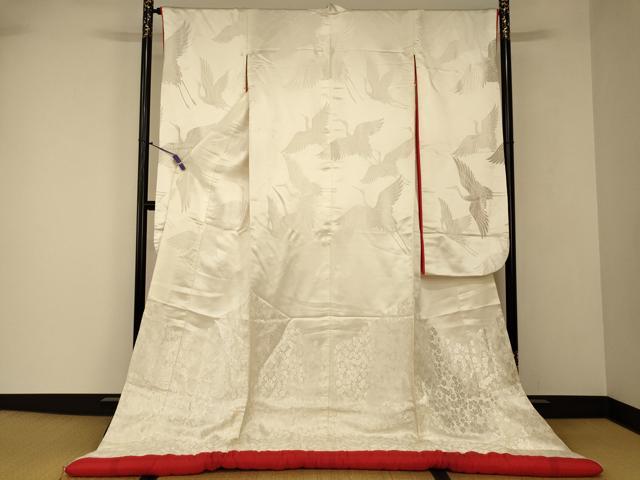■■■　サイズ　■■■ 身丈 192cm（肩から） 裄丈 65cm 袖丈 105cm　縫込み 5cm 袖幅 33cm 前幅 31cm 後幅 34cm 着物縫いこみ 内揚げ 0cm 裄 お袖側 約2.5cm　身頃側 約2cm ■■■　商品詳細...