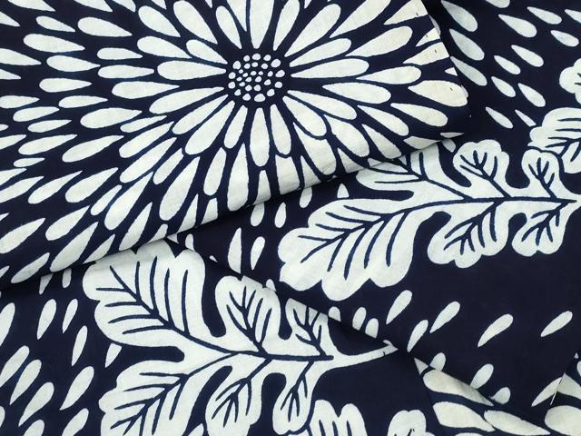 ■■■　サイズ　■■■ 身丈 156cm（肩から） 裄丈 64.5cm 袖丈 45cm　縫込み 3cm 袖幅 32.5cm 前幅 23cm 後幅 29cm 着物縫いこみ 内揚げ 0cm 裄 お袖側 約2cm　身頃側 約1cm ■■■　商品詳...